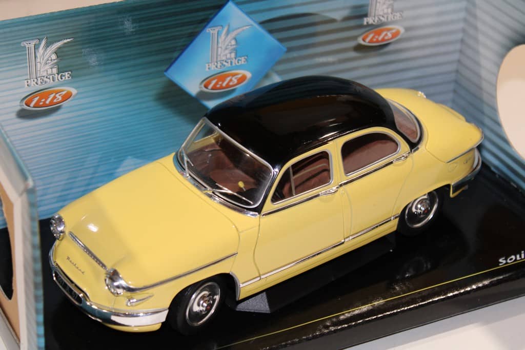 PANHARD PL17 JAUNE SOLIDO 1/18°