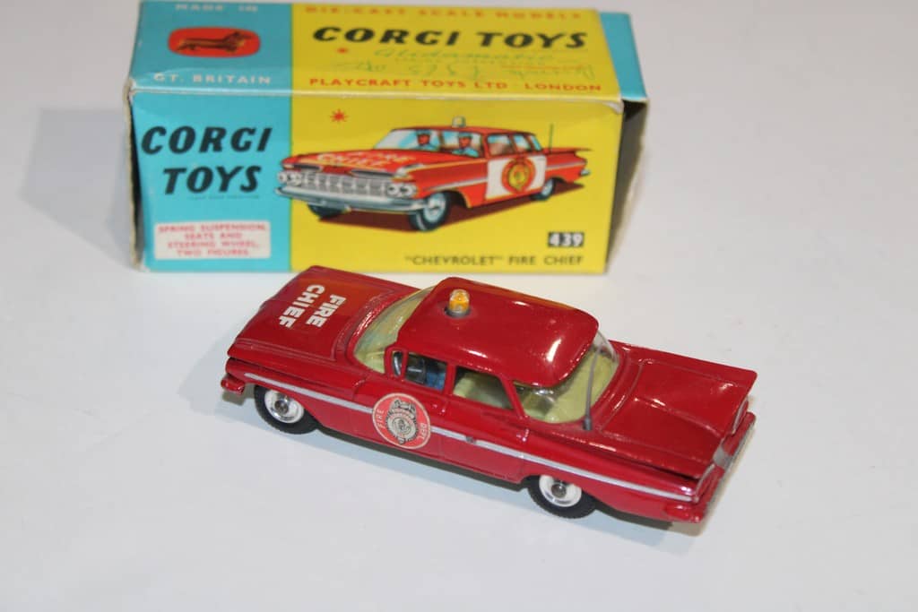 CHEVROLET IMPALA FIRE CHIEF CORGI 1/43°