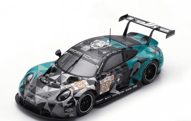 PORSCHE 911 RSR - 19 N°88 PROTON COMPETITION 24H Le Mans 2023 H. Tincknell - D. Yount - J. Ried ...