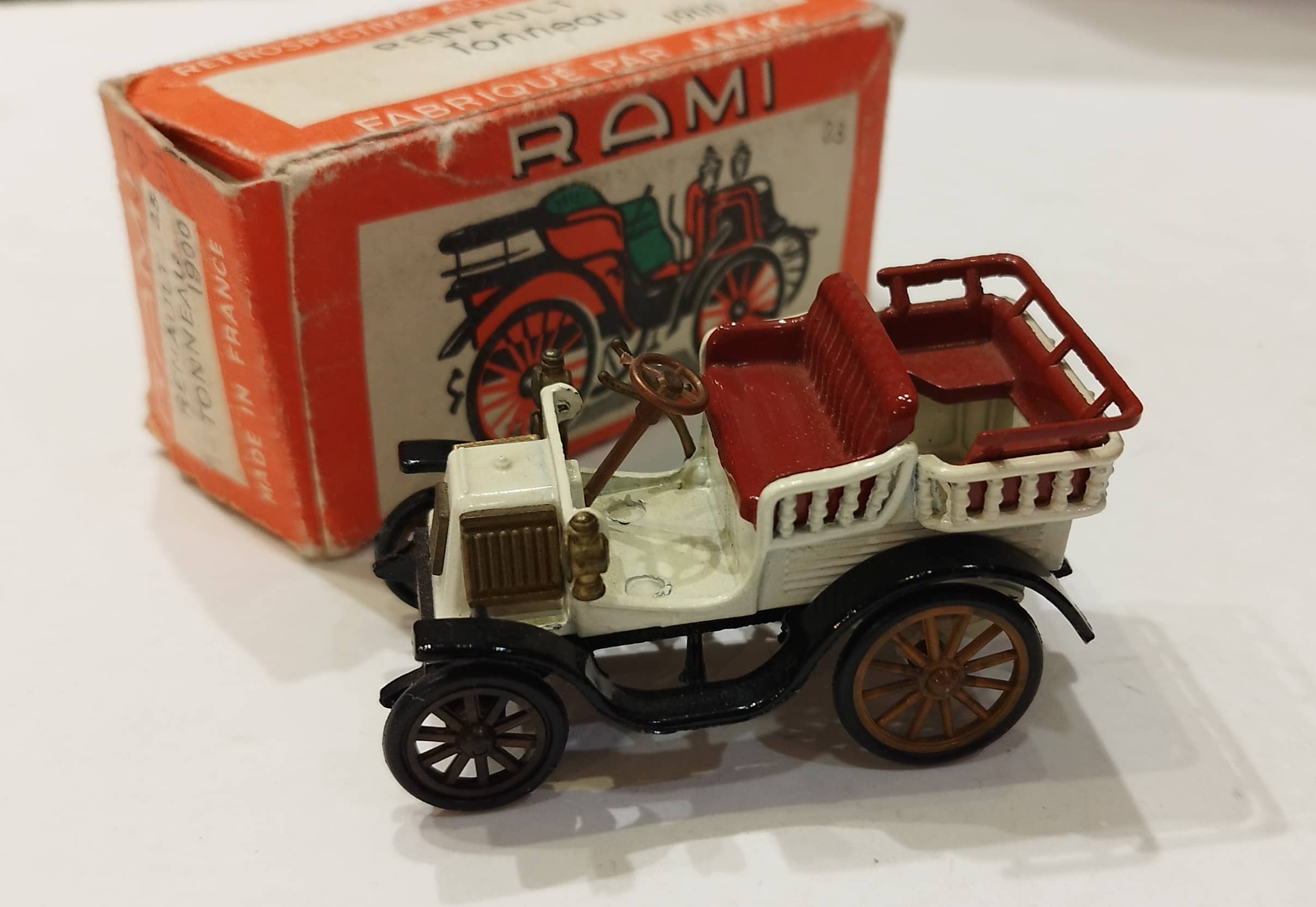 RENAULT TONNEAU 1900 RAMI 1/43°