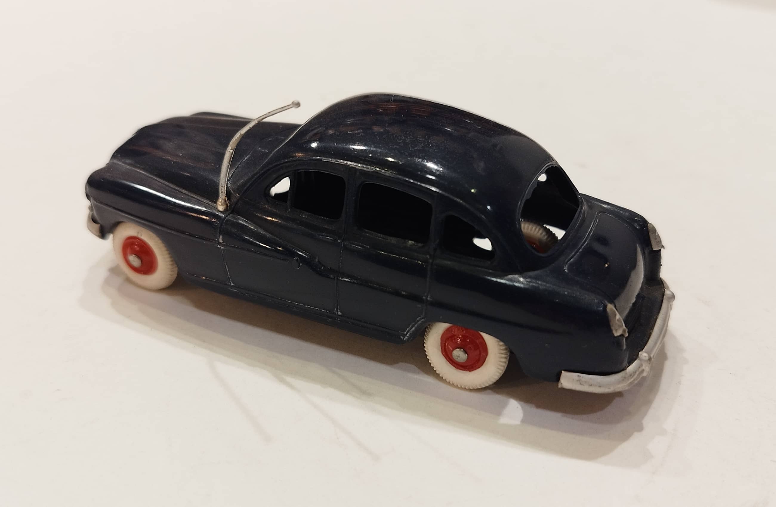FORD VEDETTE BLEU MARINE 1950 NOREV 1/43°