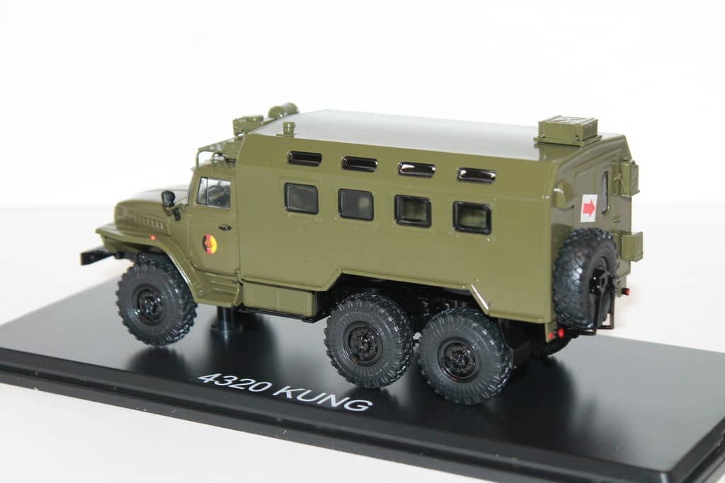 URAL 4320 KUNG NVA 1976 PREMIUM CLASSIXXS 1/43°