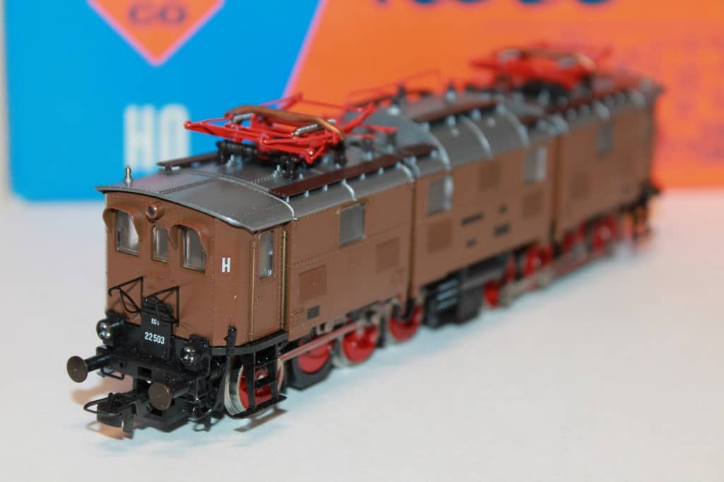 LOCOMOTIVE ELECTRIQUE BR E91 - HO 04139B ROCO 1/87°