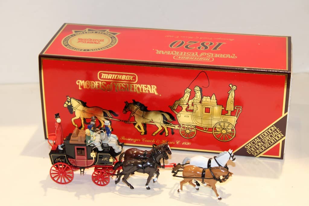 PASSENGER COACH & HORSES 1820 MATCHBOX