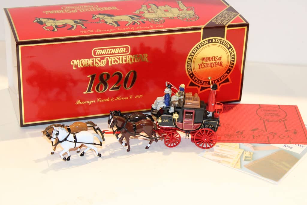 PASSENGER COACH & HORSES 1820 MATCHBOX