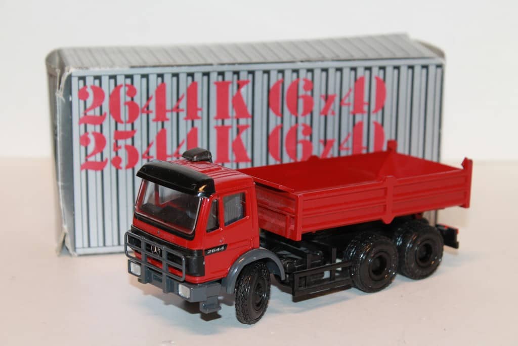MERCEDES-BENZ 2644 K 6X4 1988 NZG 1/43°