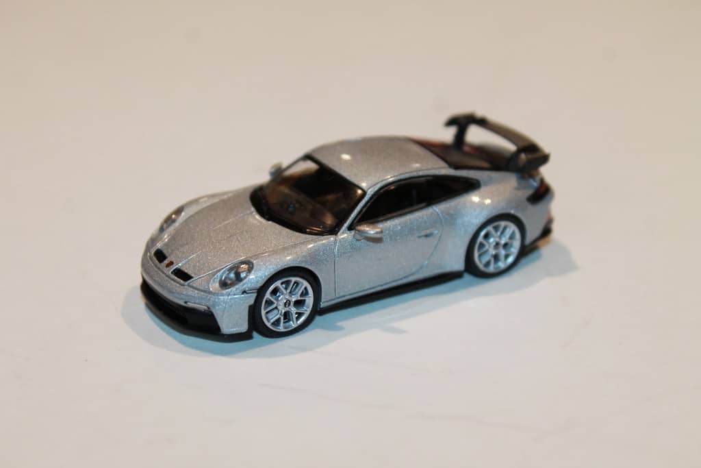 PORSCHE 911 992 GT3 ARGENT MINI GT 1/64°