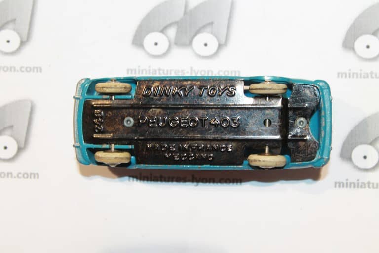 PEUGEOT BERLINE 403 BLEUE DINKY TOYS 1/43°