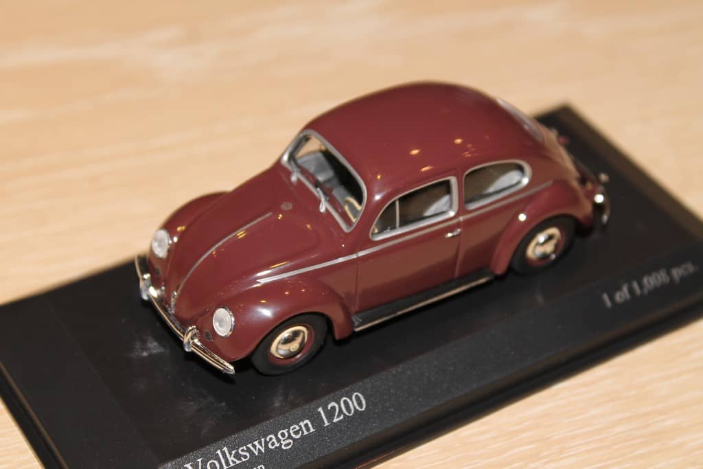 VW COX MINICHAMPS 1200 1/43°