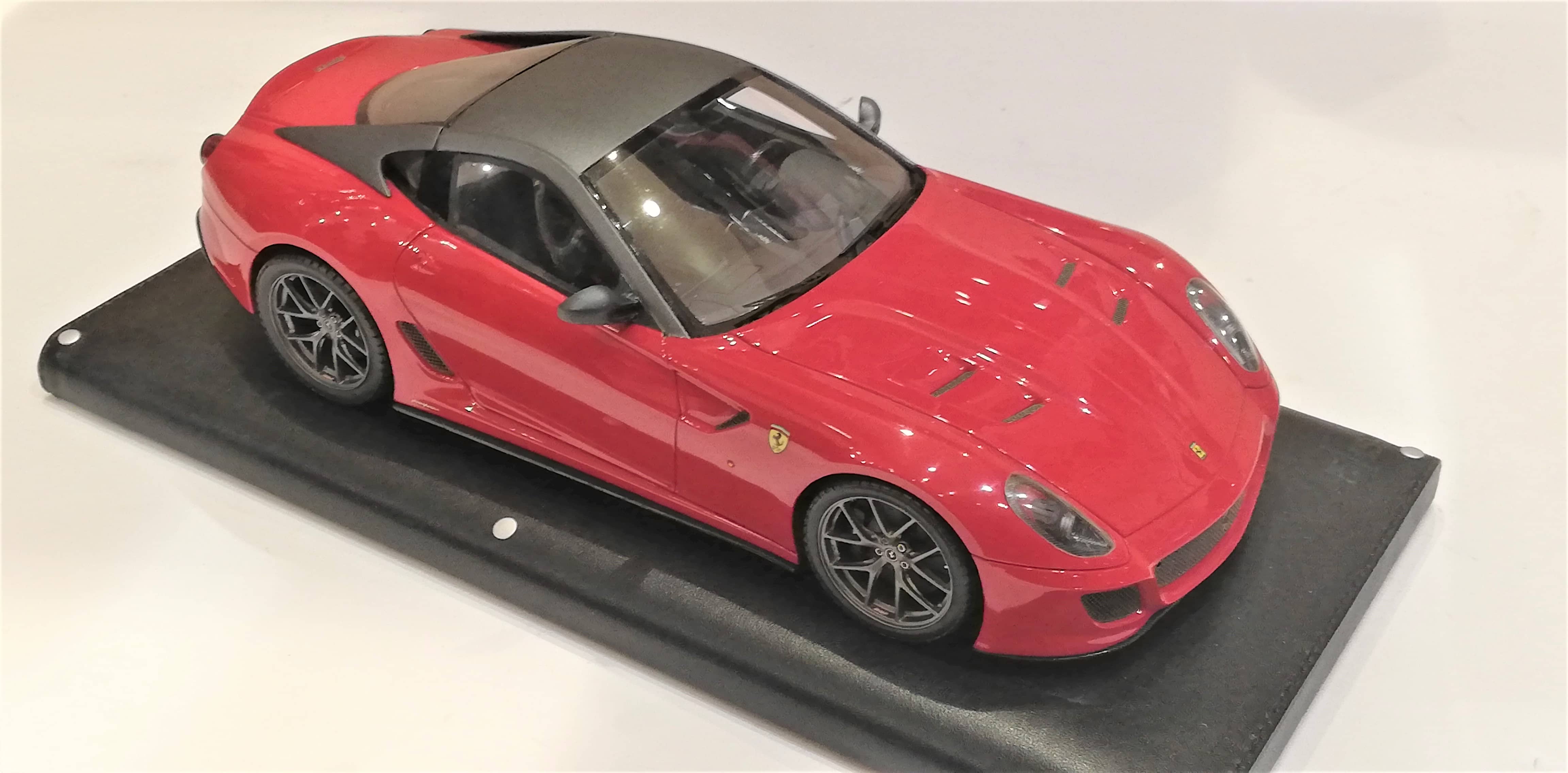 Toutes nos promotions sur les miniatures et maquettes