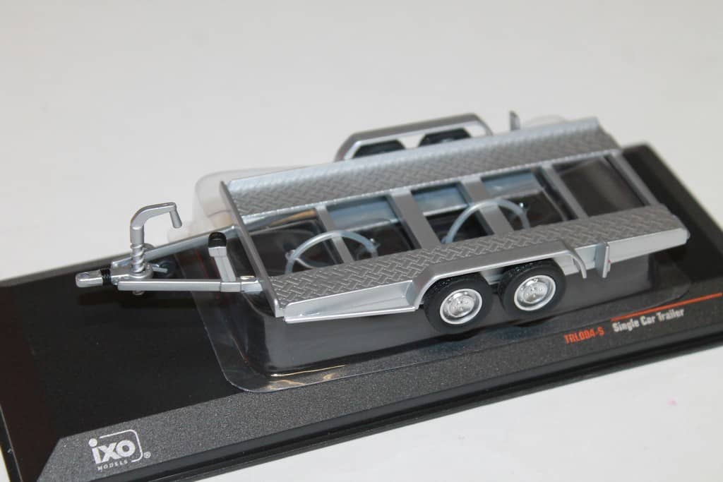 REMORQUE IXO 1/43°
