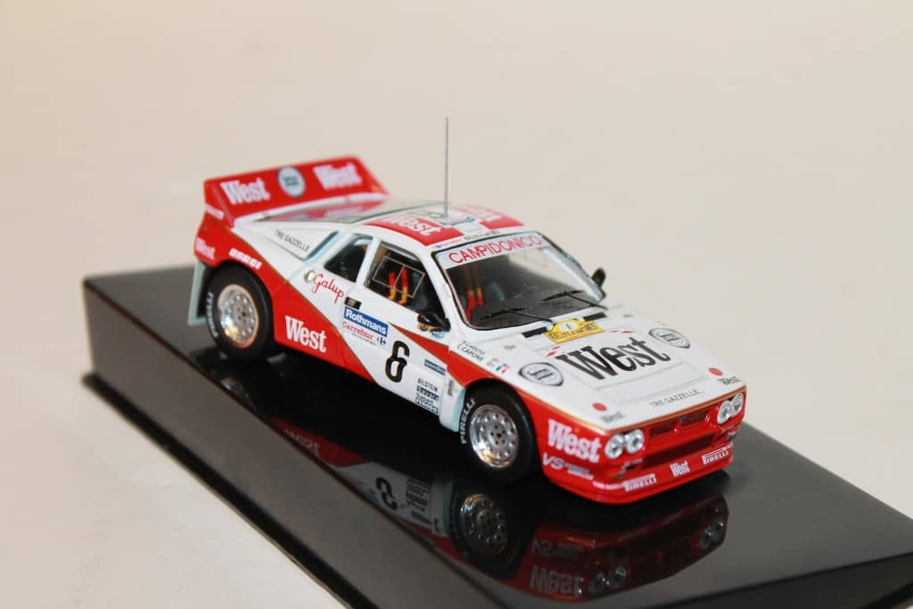 LANCIA 037 EVO 2 N°6 RALLY D'ANTIBES 1984 IXO 1/43°