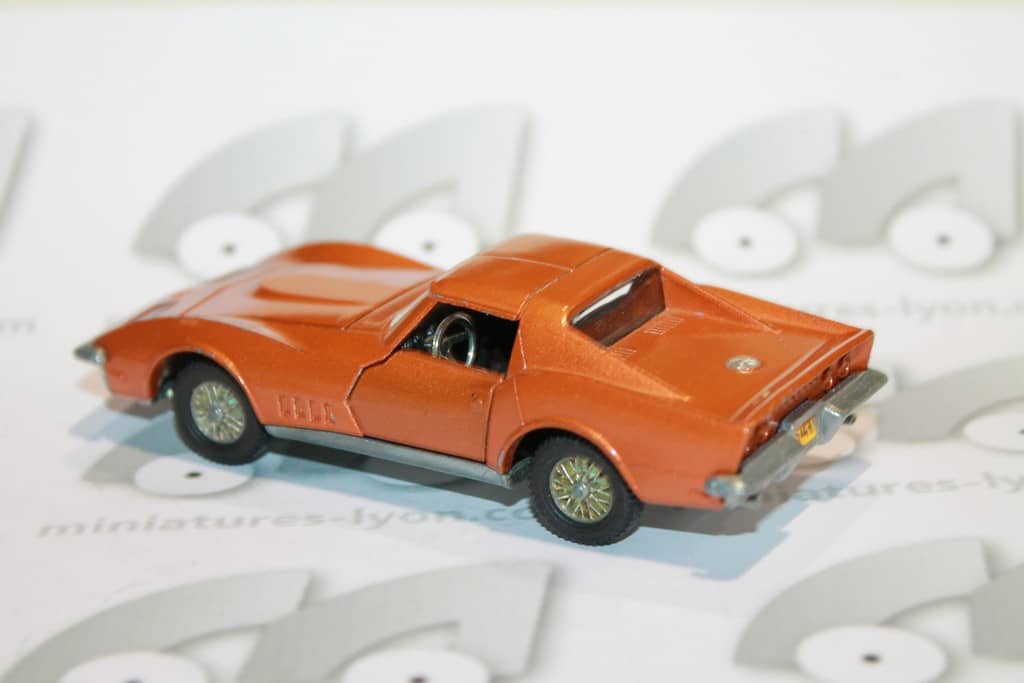 CHEVROLET CORVETTE STINGRAY DINKY TOYS 1/43°